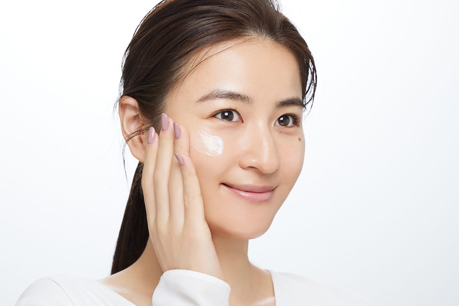 【HAKUの美白美容液が進化して新登場】先進のシミ予防技術をプロが解説！｜PiCKFUL｜ワタシプラス/資生堂